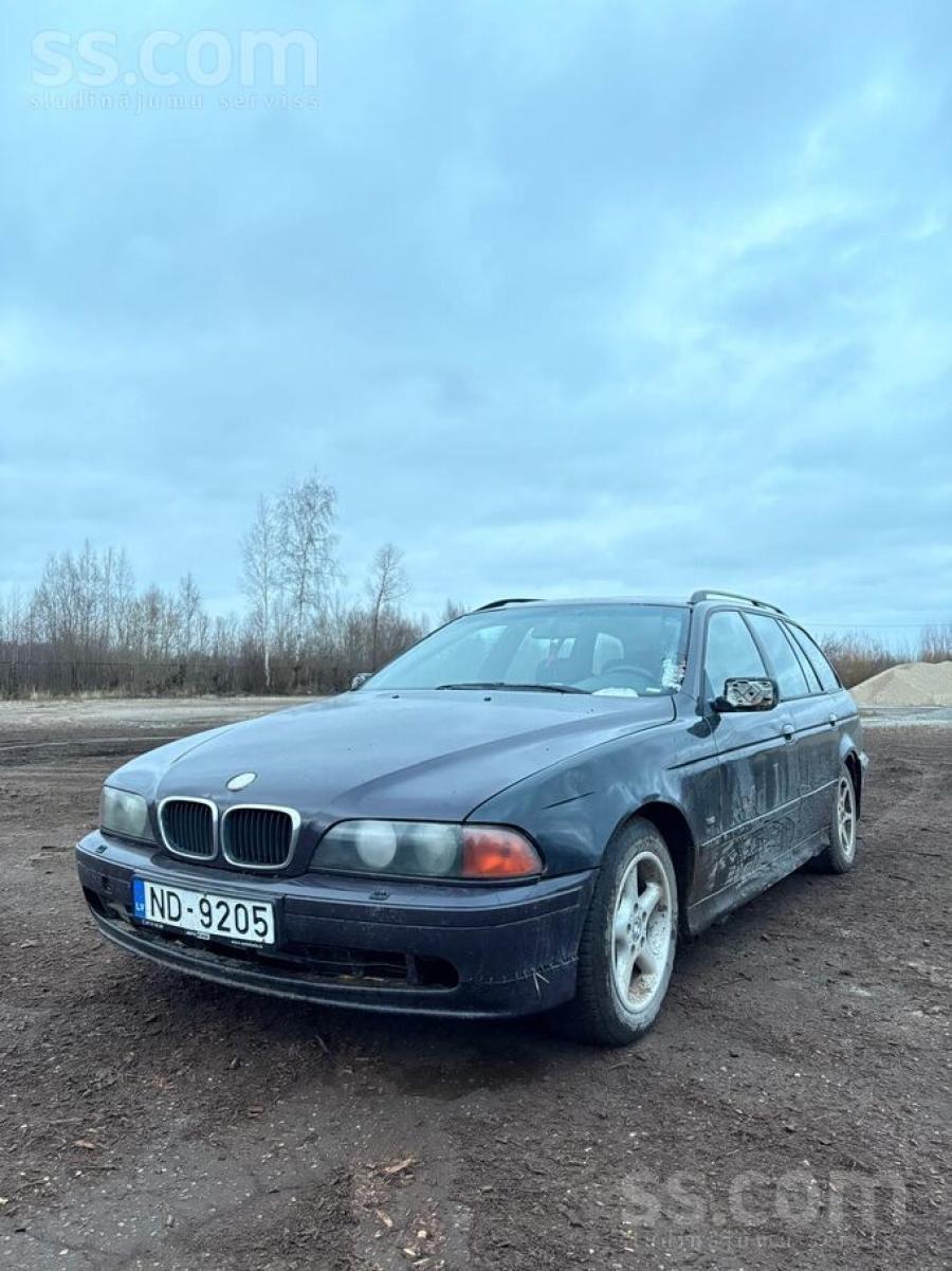 Violets BMW 523 1997 Jēkabpils, ar dzinēja tilpumu 2.50 L un nobraukumu 450 tūkst. km par 600 €, foto 1 vietnē AUTOMOTO.COM.LV