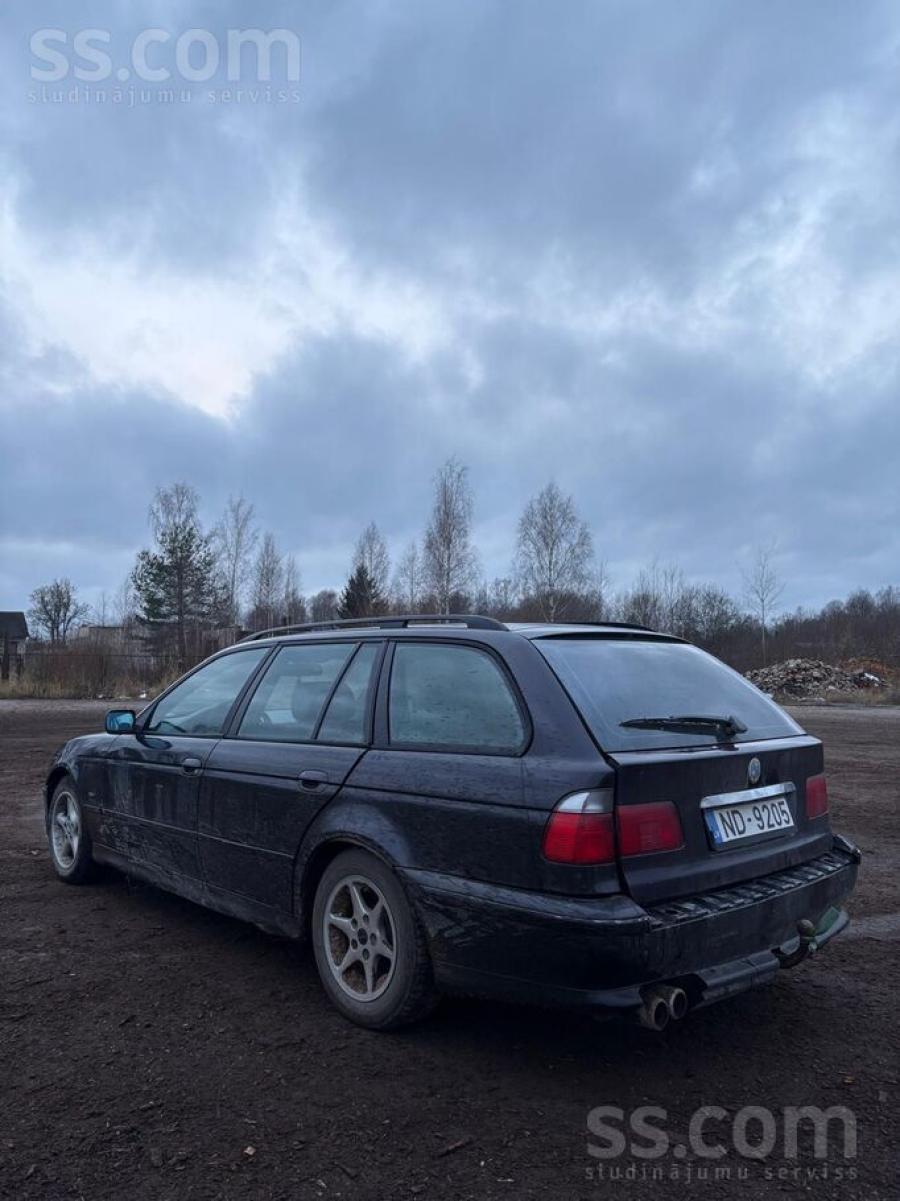Violets BMW 523 1997 Jēkabpils, ar dzinēja tilpumu 2.50 L un nobraukumu 450 tūkst. km par 600 €, foto 4 vietnē AUTOMOTO.COM.LV