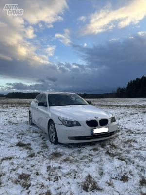 Balts BMW 523 2005 Viļņa, ar dzinēja tilpumu 2.50 L un nobraukumu 217 tūkst. km par 2900 €, foto  vietnē AUTOMOTO.COM.LV