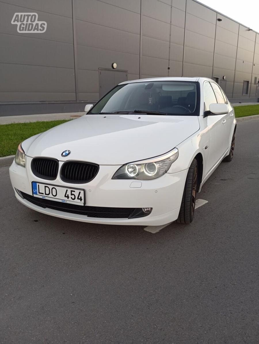 Белый БМВ 523 2007 в Каунас, объемом двигателя 2.50 л и пробегом 359 тыс. км за 4900 €, фото 3 на AUTOMOTO.COM.LV