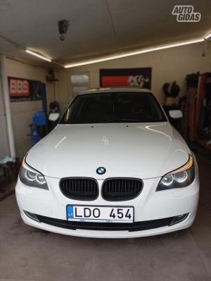 White BMW 523 2007 in Kaunas, with an engine capacity of 2.50 L and mileage of 359 thousand km for 4900 €, photo 5 on AUTOMOTO.COM.LV