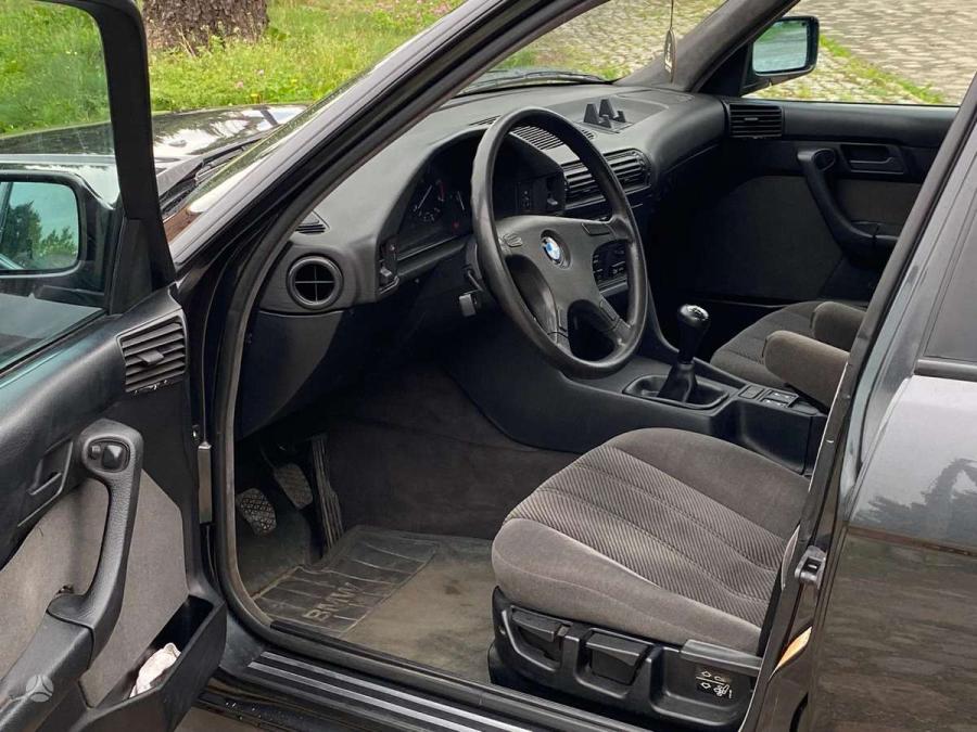 Черный БМВ 524 1991 в Паневежис, объемом двигателя 2.44 л и пробегом 100 тыс. км за 7900 €, фото 10 на AUTOMOTO.COM.LV