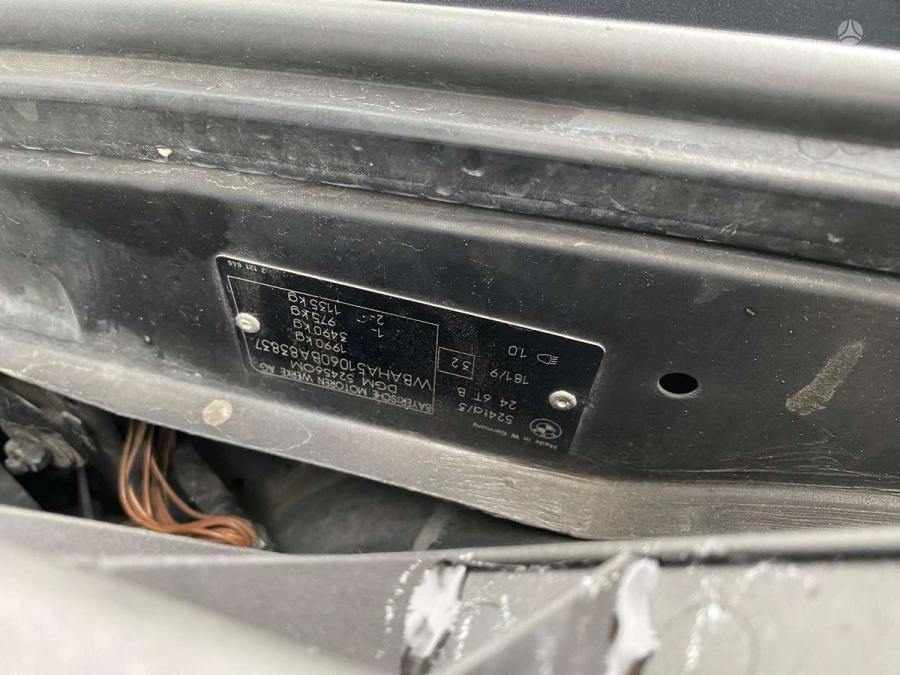 Черный БМВ 524 1991 в Паневежис, объемом двигателя 2.44 л и пробегом 100 тыс. км за 7900 €, фото 32 на AUTOMOTO.COM.LV