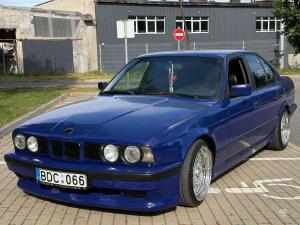 Zils BMW 524 1998 Trakai, ar dzinēja tilpumu 2.40 L un nobraukumu 300 tūkst. km par 6500 €, foto 5 vietnē AUTOMOTO.COM.LV