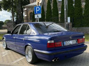 Zils BMW 524 1998 Trakai, ar dzinēja tilpumu 2.40 L un nobraukumu 300 tūkst. km par 6500 €, foto 8 vietnē AUTOMOTO.COM.LV