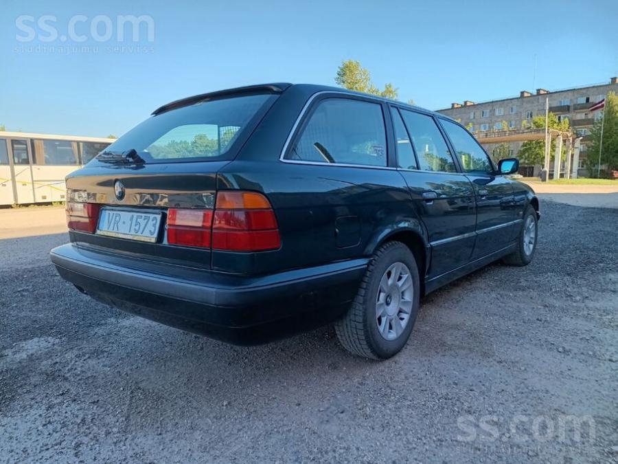 Zaļš BMW 524 1995 Balvi, ar dzinēja tilpumu 2.40 L un nobraukumu 302 tūkst. km par 4200 €, foto 5 vietnē AUTOMOTO.COM.LV