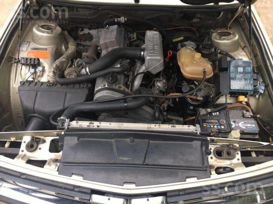 Grey BMW 524 1987 in Jelgava, with an engine capacity of 2.40 L and mileage of 140 thousand km for 17700 €, photo 9 on AUTOMOTO.COM.LV