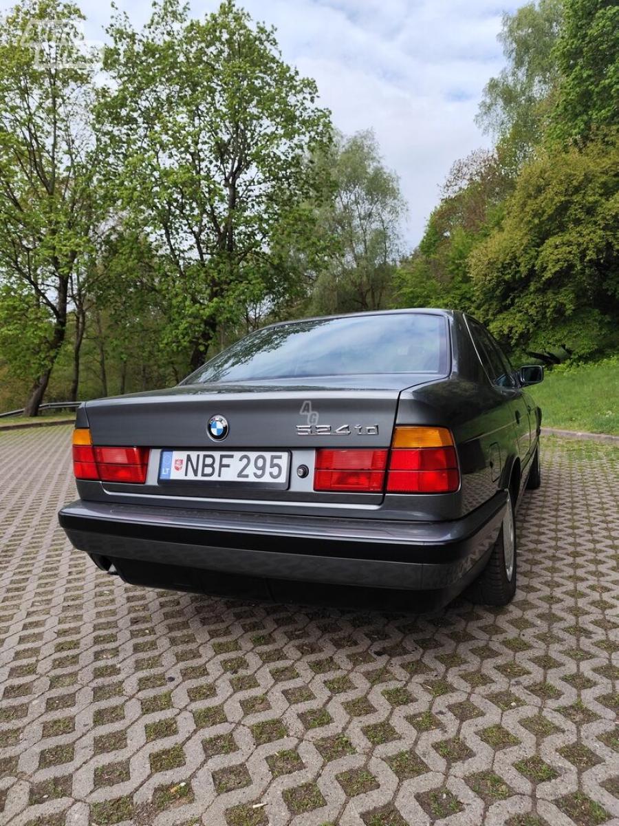 BMW 524 1989 in Vilnius, with an engine capacity of 2.40 L and mileage of 122 thousand km for 9500 €, photo 5 on AUTOMOTO.COM.LV