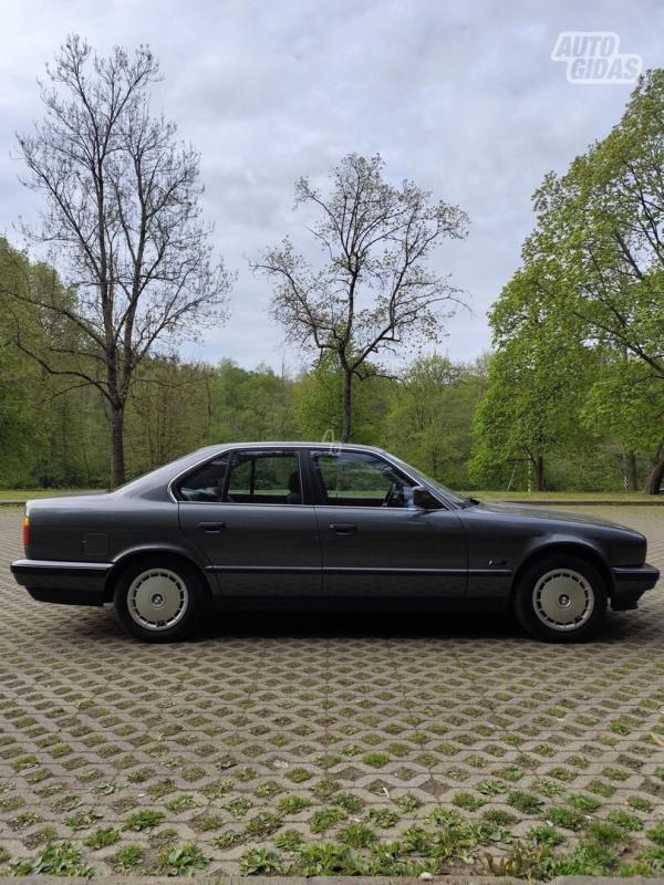 BMW 524 1989 in Vilnius, with an engine capacity of 2.40 L and mileage of 122 thousand km for 9500 €, photo 7 on AUTOMOTO.COM.LV