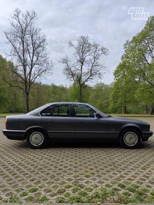 BMW 524 1989 in Vilnius, with an engine capacity of 2.40 L and mileage of 122 thousand km for 9500 €, photo 7 on AUTOMOTO.COM.LV