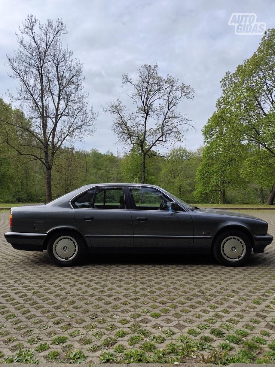 BMW 524 1989 in Vilnius, with an engine capacity of 2.40 L and mileage of 122 thousand km for 9500 €, photo 7 on AUTOMOTO.COM.LV