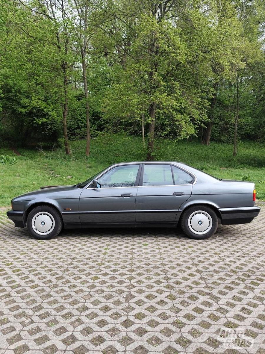 BMW 524 1989 in Vilnius, with an engine capacity of 2.40 L and mileage of 122 thousand km for 9500 €, photo 8 on AUTOMOTO.COM.LV