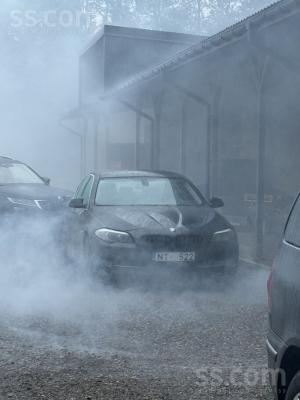 Melns BMW 525 2010 Jēkabpils, ar dzinēja tilpumu 3.00 L un nobraukumu 256 tūkst. km par 7500 €, foto  vietnē AUTOMOTO.COM.LV