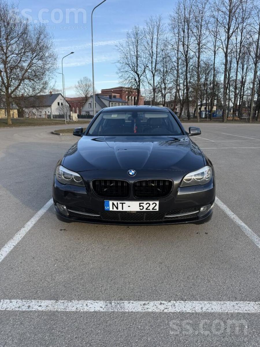 Melns BMW 525 2010 Jēkabpils, ar dzinēja tilpumu 3.00 L un nobraukumu 256 tūkst. km par 7500 €, foto 6 vietnē AUTOMOTO.COM.LV