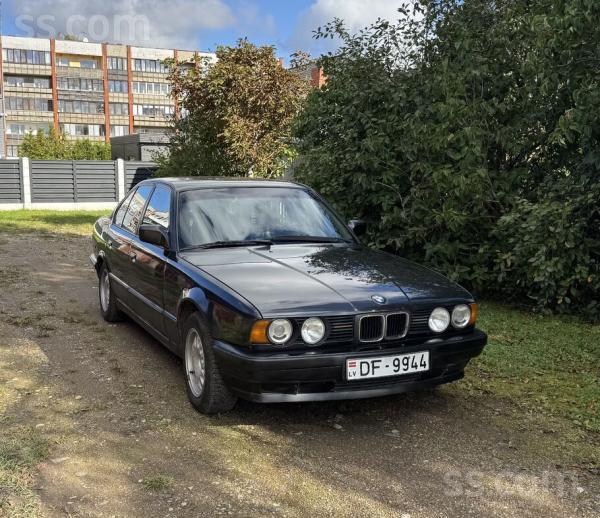 Melns BMW 525 1990 Jelgava, ar dzinēja tilpumu 2.50 L un nobraukumu 346 tūkst. km par 8000 €, foto 3 vietnē AUTOMOTO.COM.LV