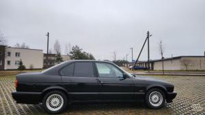 Melns BMW 525 1994 Molėtai, ar dzinēja tilpumu 2.50 L un nobraukumu 366 tūkst. km par 4500 €, foto 4 vietnē AUTOMOTO.COM.LV