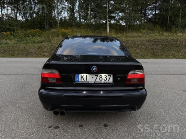 BMW 525 1999 Valmiera vietnÄ Melns BMW 525 1999 Valmiera, ar dzinÄja tilpumu 2.50 L un nobraukumu 334 tÅ«kst. km par 3390 ā¬, foto 5 vietnÄ AUTOMOTO.COM.LV