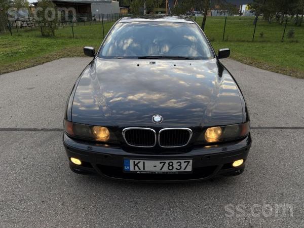 BMW 525 1999 Valmiera vietnÄ Melns BMW 525 1999 Valmiera, ar dzinÄja tilpumu 2.50 L un nobraukumu 334 tÅ«kst. km par 3390 ā¬, foto 9 vietnÄ AUTOMOTO.COM.LV
