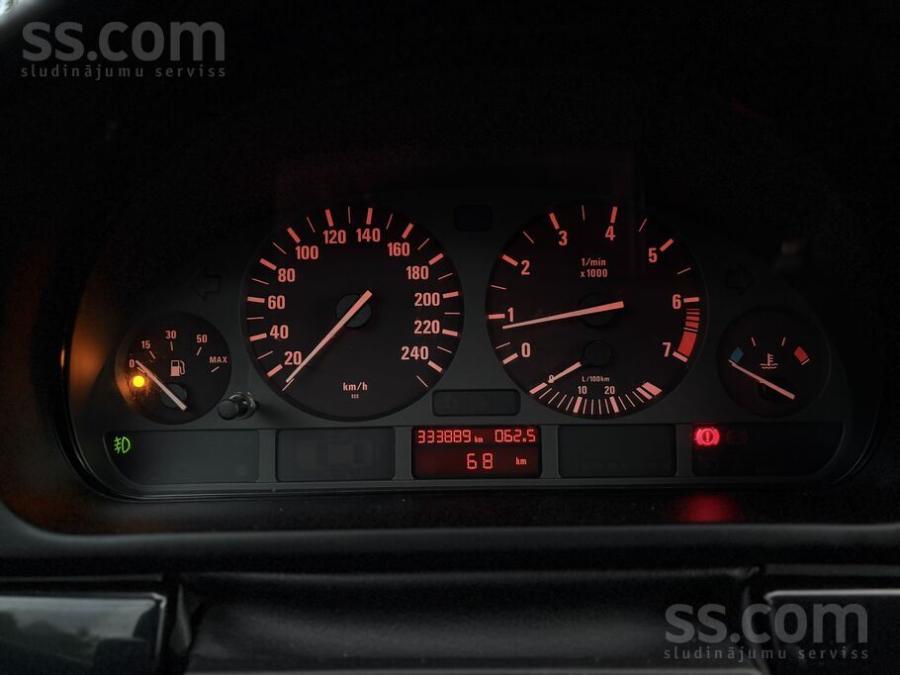 Melns BMW 525 1999 Valmiera, ar dzinēja tilpumu 2.50 L un nobraukumu 334 tūkst. km par 3390 €, foto 12 vietnē AUTOMOTO.COM.LV