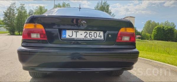 Melns BMW 525 2001 Cēsis, ar dzinēja tilpumu 2.50 L un nobraukumu 374 tūkst. km par 4895 €, foto 4 vietnē AUTOMOTO.COM.LV