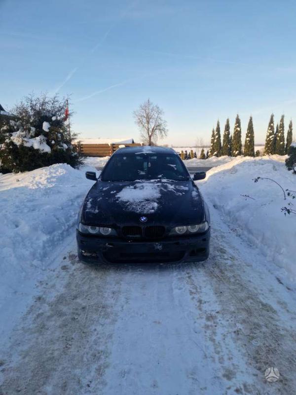 Melns BMW 525 2001 Šilalė, ar dzinēja tilpumu 2.50 L un nobraukumu 417 tūkst. km par 1600 €, foto 4 vietnē AUTOMOTO.COM.LV