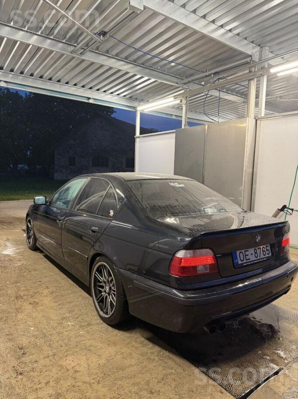 Black BMW 525 2001 in Kuldiga, with an engine capacity of 2.50 L and mileage of 316 thousand km for 3600 €, photo 6 on AUTOMOTO.COM.LV