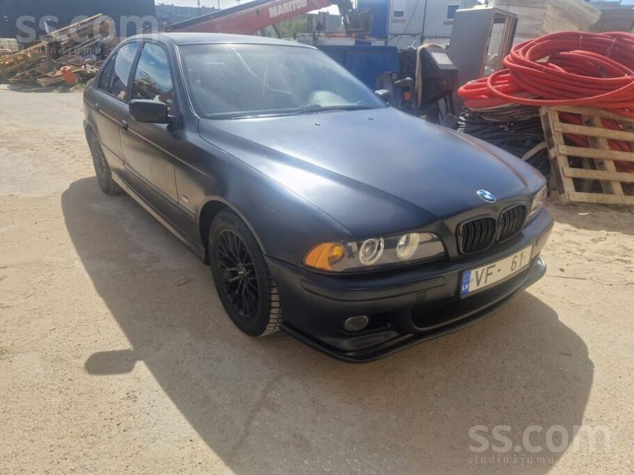 Melns BMW 525 2001 Rīga, ar dzinēja tilpumu 2.50 L un nobraukumu 300 tūkst. km par 3600 €, foto 3 vietnē AUTOMOTO.COM.LV