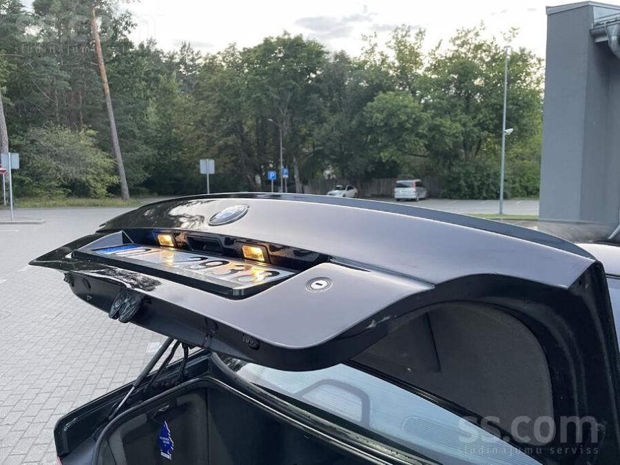 Черный БМВ 525 2001 в Юрмала, объемом двигателя 2.50 л и пробегом 380 тыс. км за 3550 €, фото 6 на AUTOMOTO.COM.LV
