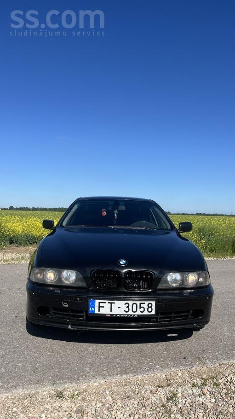 Melns BMW 525 2002 Jelgava, ar dzinēja tilpumu 2.50 L un nobraukumu 546 tūkst. km par 2500 €, foto 3 vietnē AUTOMOTO.COM.LV