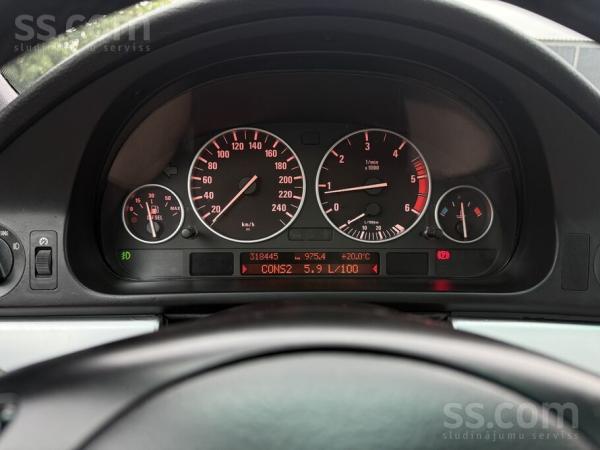 Черный БМВ 525 2002 в Рига, объемом двигателя 2.50 л и пробегом 318 тыс. км за 5500 €, фото 6 на AUTOMOTO.COM.LV