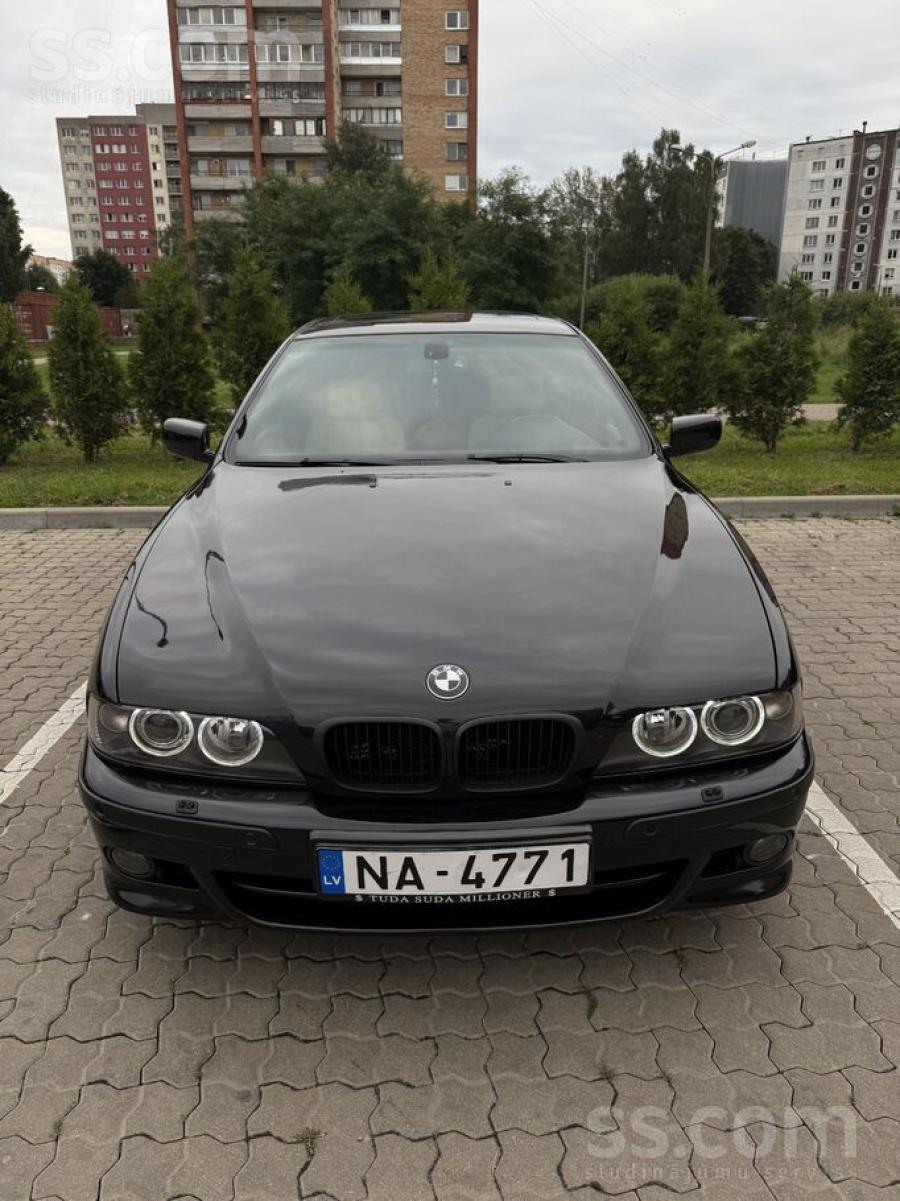 Черный БМВ 525 2002 в Рига, объемом двигателя 2.50 л и пробегом 318 тыс. км за 5500 €, фото 1 на AUTOMOTO.COM.LV