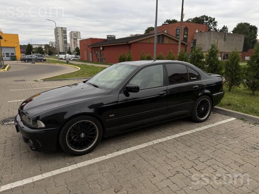 Черный БМВ 525 2002 в Рига, объемом двигателя 2.50 л и пробегом 318 тыс. км за 5500 €, фото 4 на AUTOMOTO.COM.LV