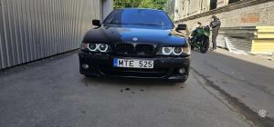 Melns BMW 525 2002 Kauņa, ar dzinēja tilpumu 2.49 L un nobraukumu 475 tūkst. km par 3500 €, foto  vietnē AUTOMOTO.COM.LV