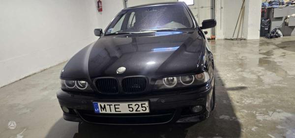 Black BMW 525 2002 in Kaunas, with an engine capacity of 2.49 L and mileage of 475 thousand km for 3500 €, photo 4 on AUTOMOTO.COM.LV