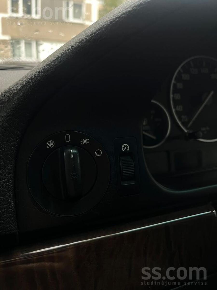 Melns BMW 525 2002 Jelgava, ar dzinēja tilpumu 2.50 L un nobraukumu 397 tūkst. km par 6999 €, foto 3 vietnē AUTOMOTO.COM.LV