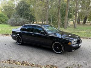Melns BMW 525 2002 Liepāja, ar dzinēja tilpumu 2.50 L un nobraukumu 355 tūkst. km par 3590 €, foto 5 vietnē AUTOMOTO.COM.LV