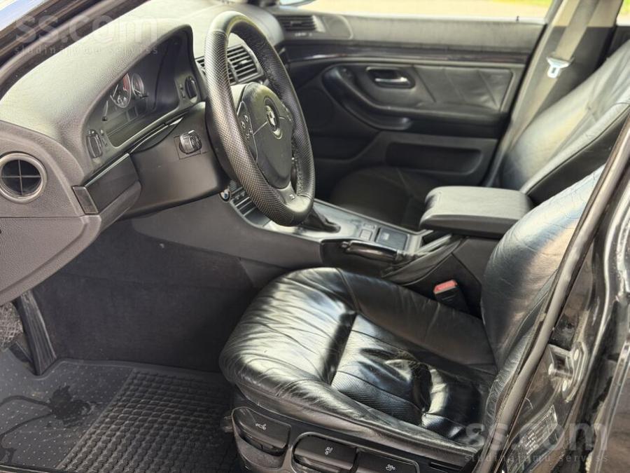 Melns BMW 525 2002 Liepāja, ar dzinēja tilpumu 2.50 L un nobraukumu 355 tūkst. km par 3590 €, foto 8 vietnē AUTOMOTO.COM.LV