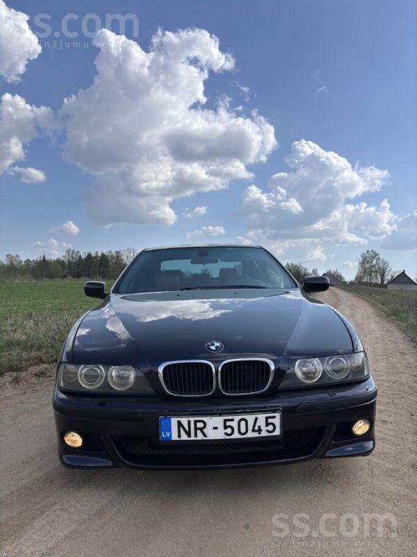 Melns BMW 525 2003 Rīga, ar dzinēja tilpumu 2.50 L un nobraukumu 435 tūkst. km par 3500 €, foto 3 vietnē AUTOMOTO.COM.LV