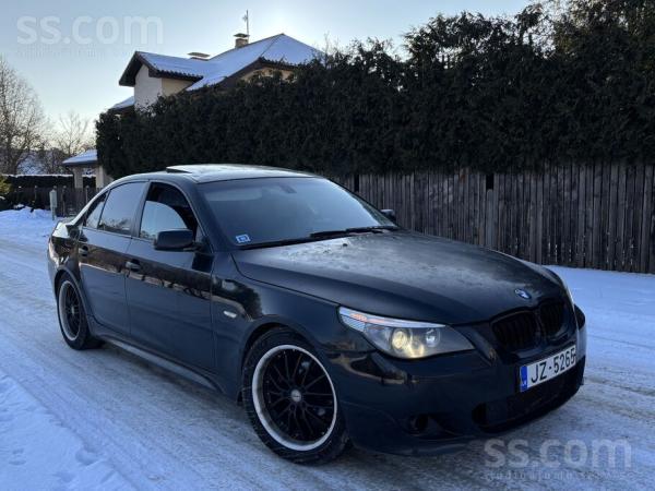 Melns BMW 525 2003 Rīga, ar dzinēja tilpumu 2.50 L un nobraukumu 353 tūkst. km par 2500 €, foto 1 vietnē AUTOMOTO.COM.LV