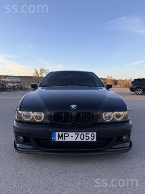 Melns BMW 525 2003 Tukums, ar dzinēja tilpumu 2.50 L un nobraukumu 374 tūkst. km par 4250 €, foto  vietnē AUTOMOTO.COM.LV