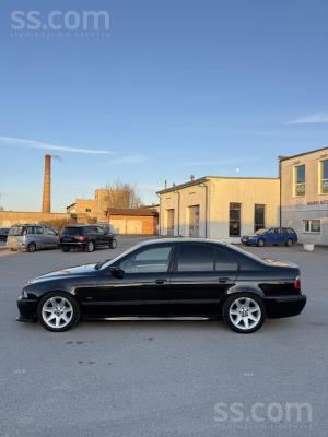 Melns BMW 525 2003 Tukums, ar dzinēja tilpumu 2.50 L un nobraukumu 374 tūkst. km par 4250 €, foto 5 vietnē AUTOMOTO.COM.LV