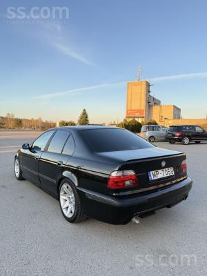 Melns BMW 525 2003 Tukums, ar dzinēja tilpumu 2.50 L un nobraukumu 374 tūkst. km par 4250 €, foto 6 vietnē AUTOMOTO.COM.LV