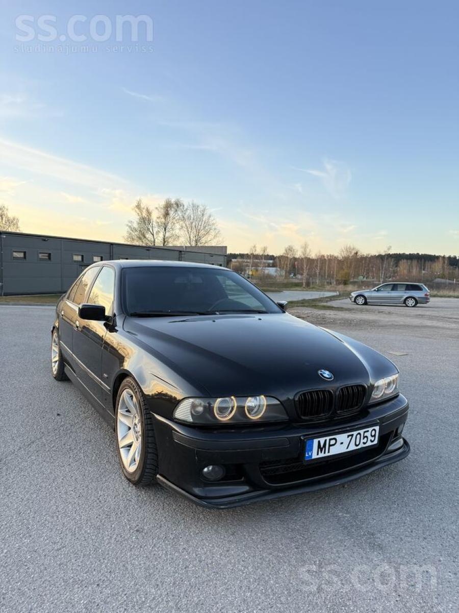 Melns BMW 525 2003 Tukums, ar dzinēja tilpumu 2.50 L un nobraukumu 374 tūkst. km par 4250 €, foto 11 vietnē AUTOMOTO.COM.LV