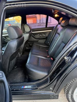 Melns BMW 525 2003 Tukums, ar dzinēja tilpumu 2.50 L un nobraukumu 374 tūkst. km par 4250 €, foto 17 vietnē AUTOMOTO.COM.LV