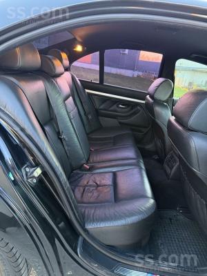 Melns BMW 525 2003 Tukums, ar dzinēja tilpumu 2.50 L un nobraukumu 374 tūkst. km par 4250 €, foto 19 vietnē AUTOMOTO.COM.LV