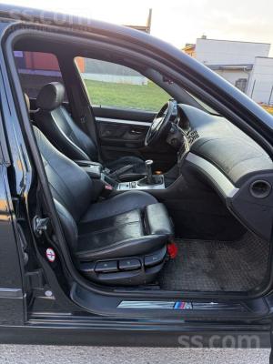 Melns BMW 525 2003 Tukums, ar dzinēja tilpumu 2.50 L un nobraukumu 374 tūkst. km par 4250 €, foto 21 vietnē AUTOMOTO.COM.LV