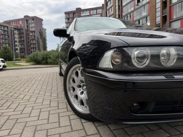 Melns BMW 525 2003 Rīga, ar dzinēja tilpumu 2.50 L un nobraukumu 296 tūkst. km par 3490 €, foto 2 vietnē AUTOMOTO.COM.LV