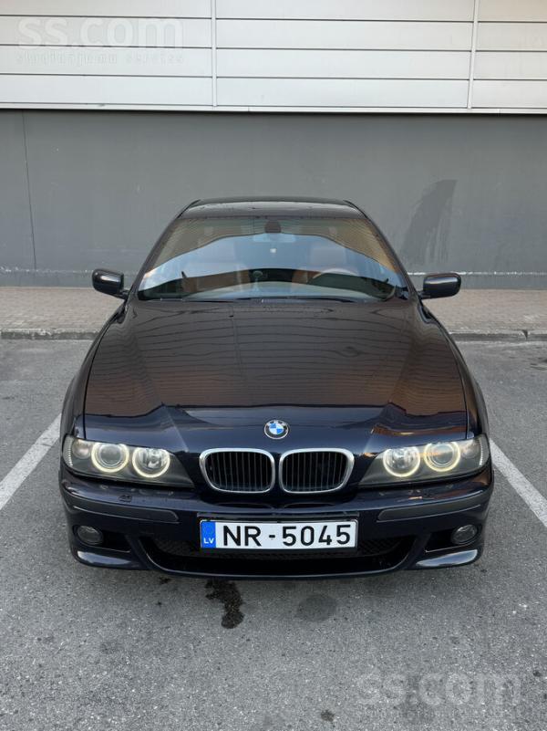 Black BMW 525 2003 in Riga, with an engine capacity of 2.50 L and mileage of 460 thousand km for 4800 €, photo 2 on AUTOMOTO.COM.LV