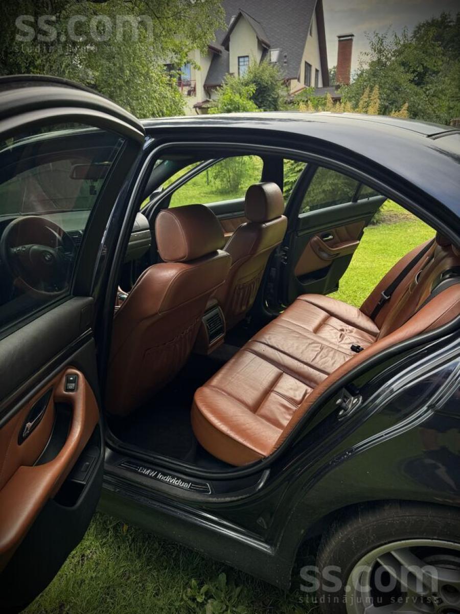 Melns BMW 525 2003 Rīga, ar dzinēja tilpumu 2.50 L un nobraukumu 460 tūkst. km par 4700 €, foto 10 vietnē AUTOMOTO.COM.LV