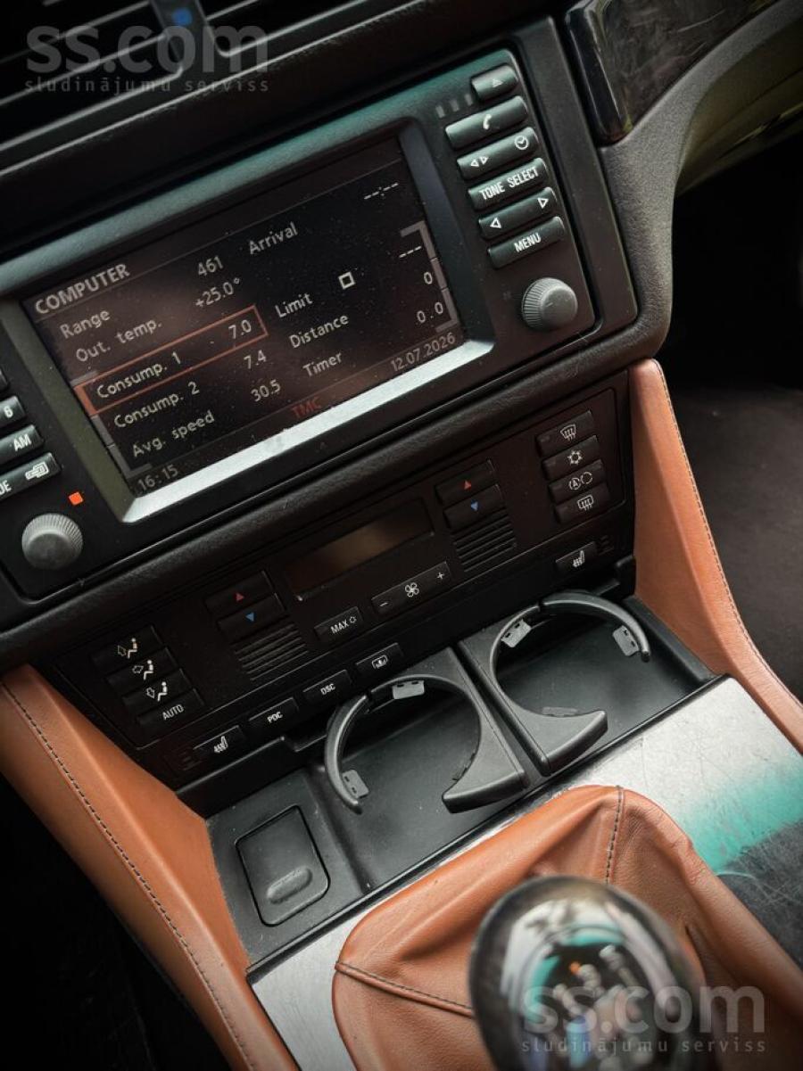Melns BMW 525 2003 Rīga, ar dzinēja tilpumu 2.50 L un nobraukumu 460 tūkst. km par 4700 €, foto 15 vietnē AUTOMOTO.COM.LV